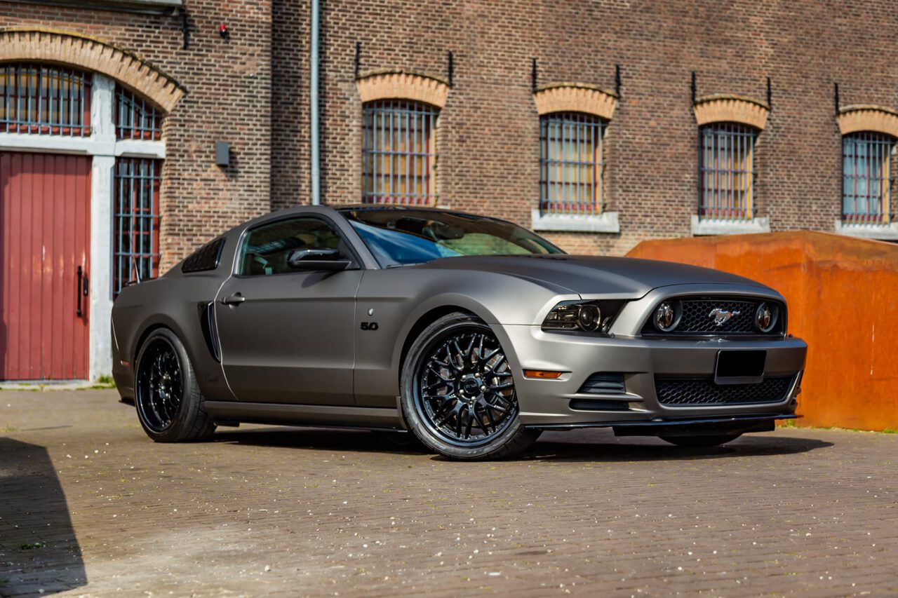 Ford Mustang | CarWrapStudio | Bel 0229-746 011